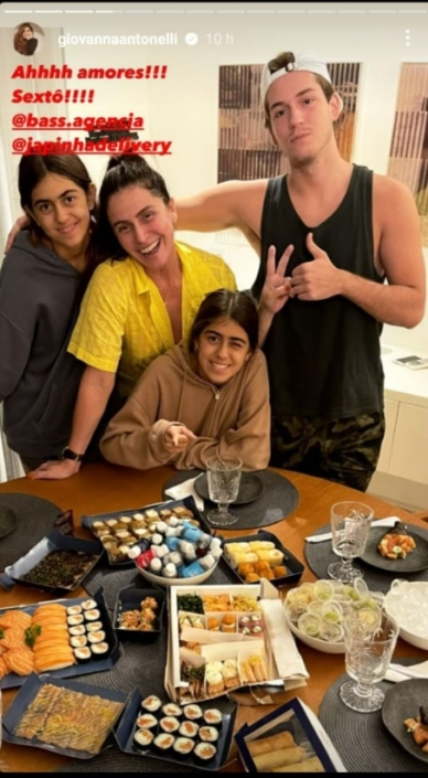 Giovanna Antonelli mostra foto rara com seus três filhos: "lindos"