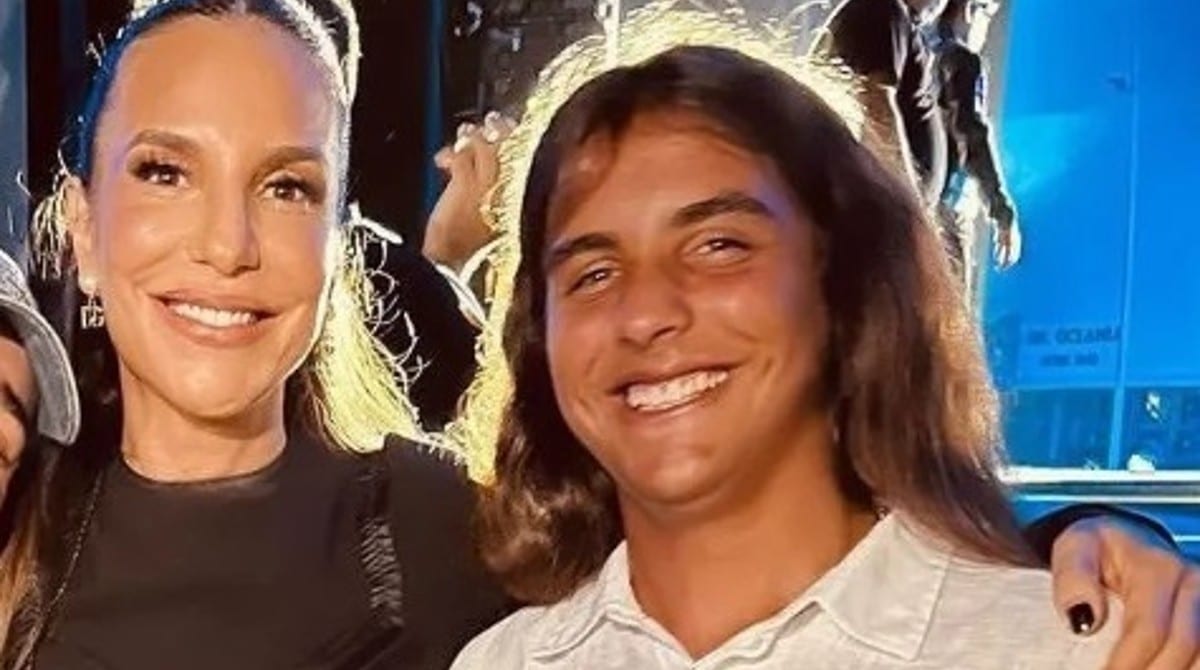 Marcelo Sangalo exibe novo visual em viagem nos EUA sem Ivete