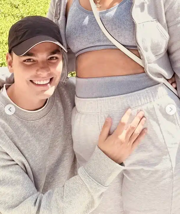 Lucas Rangel diz que será pai e posa com barriga de aluguel