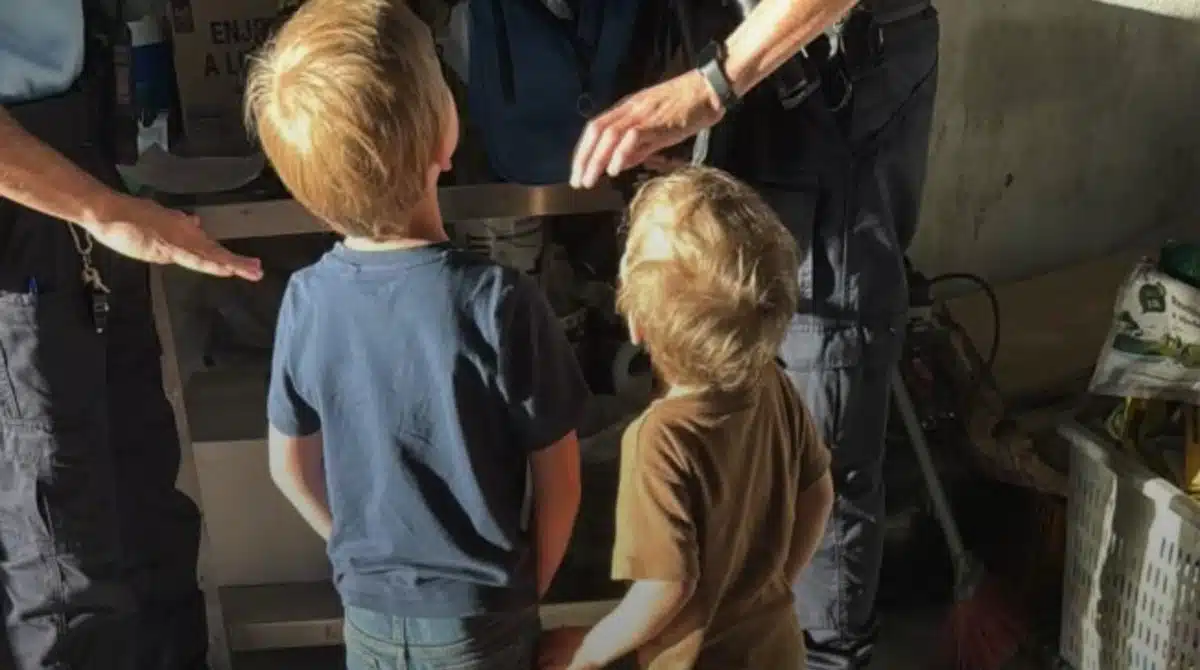 Pai dos meninos deixados no meio da estrada fala pela 1ª vez